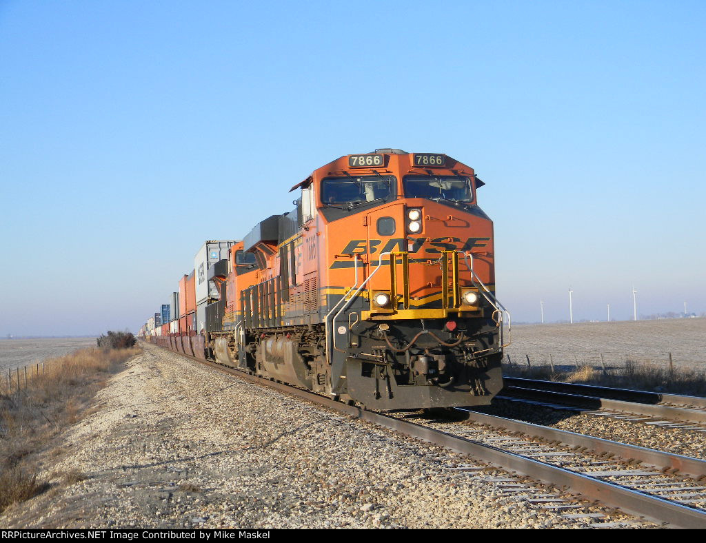 BNSF 7866